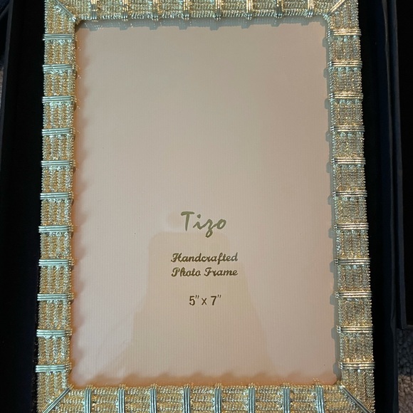 Tizo Design | Accents | Tizo Picture Frame Set 2pc | Poshmark